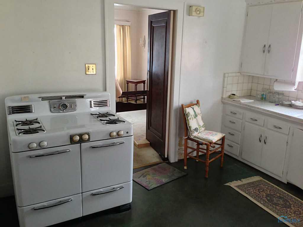 Restoring an American Colonial Style Home - Building Bluebird