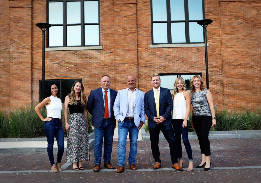 Joining a Real Estate Team | Is it Right For You? - Building Bluebird