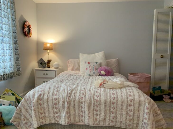 How to Paint A Bed Frame | Easy DIY Tutorial - Building Bluebird