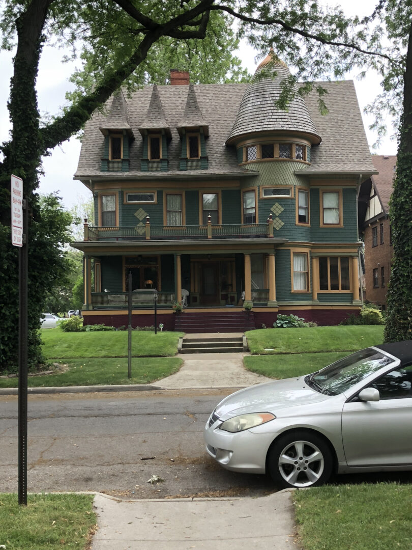 Five Popular Types of Historic Victorian Homes - Building Bluebird