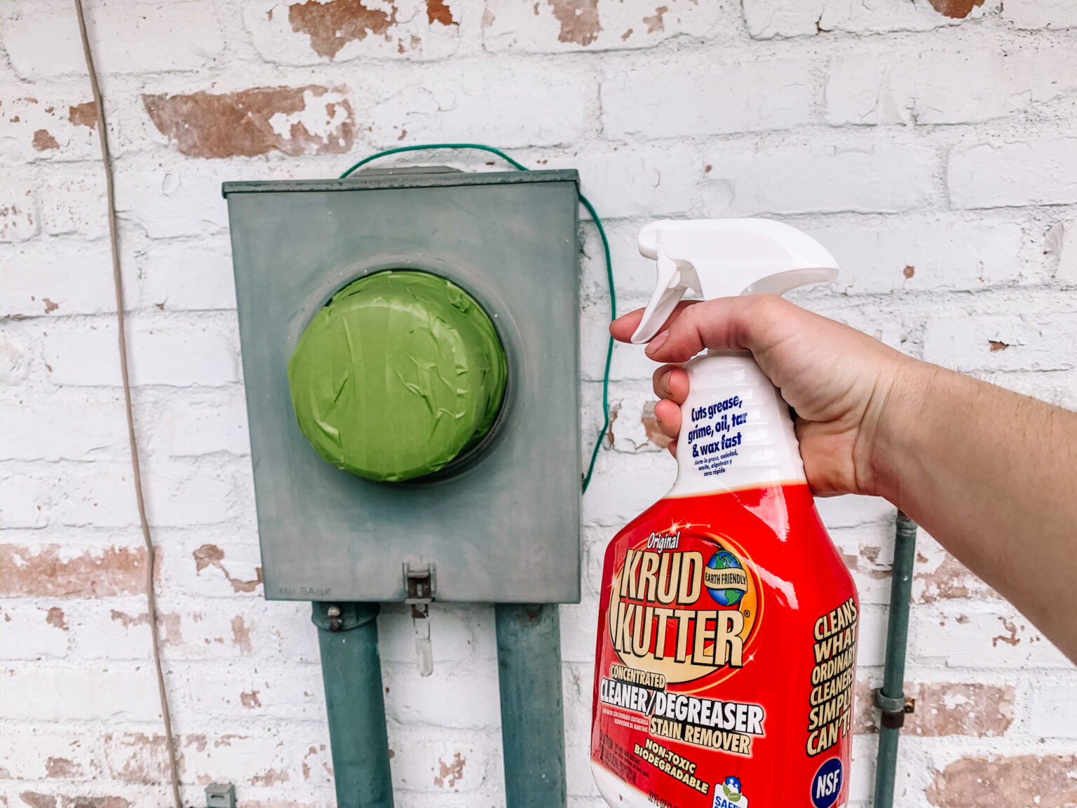 How to Paint an Ugly Electric Meter Box | DIY - Building Bluebird