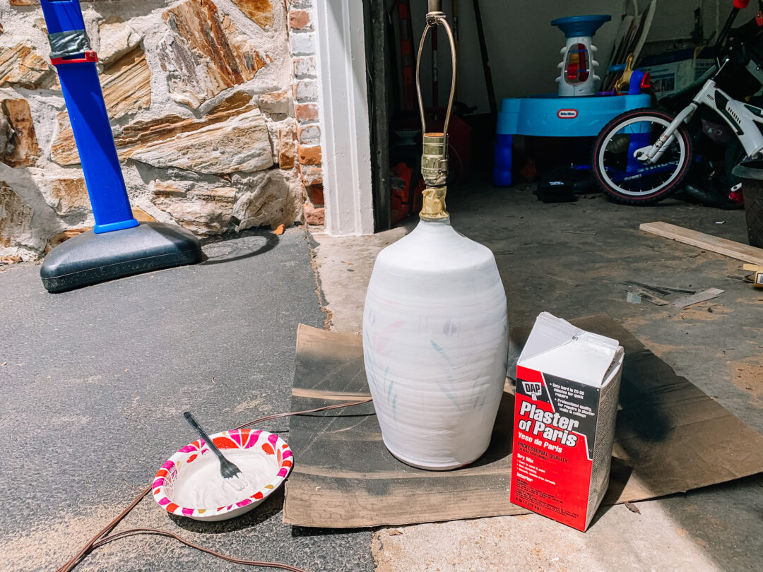 How to Apply Plaster to a Lamp | Easy DIY - Building Bluebird