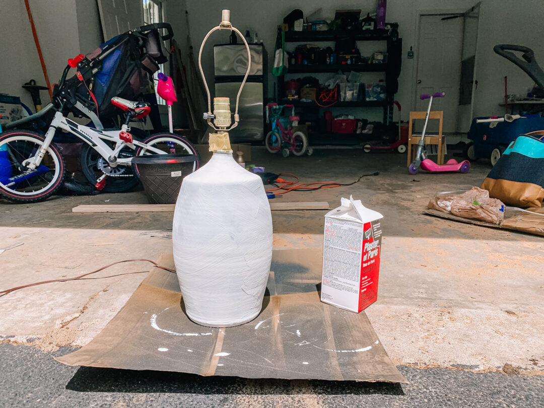 How to Apply Plaster to a Lamp | Easy DIY - Building Bluebird