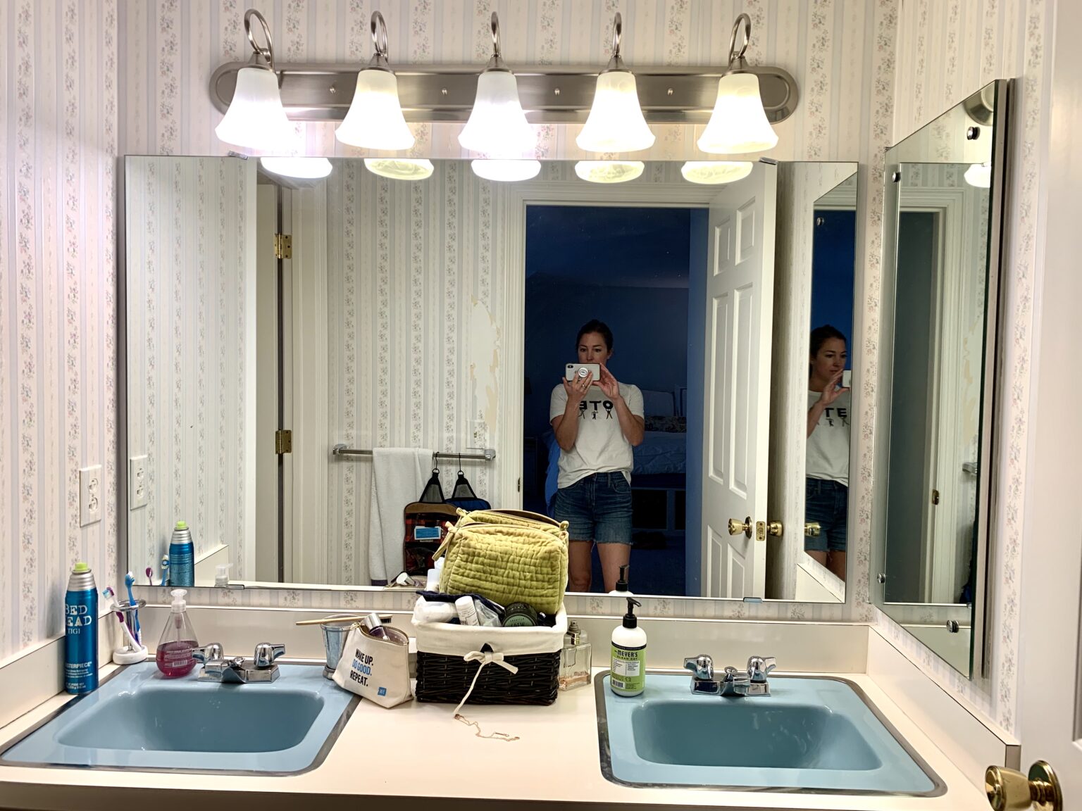 Simple Organization Solutions For A Cluttered Bathroom - Building Bluebird