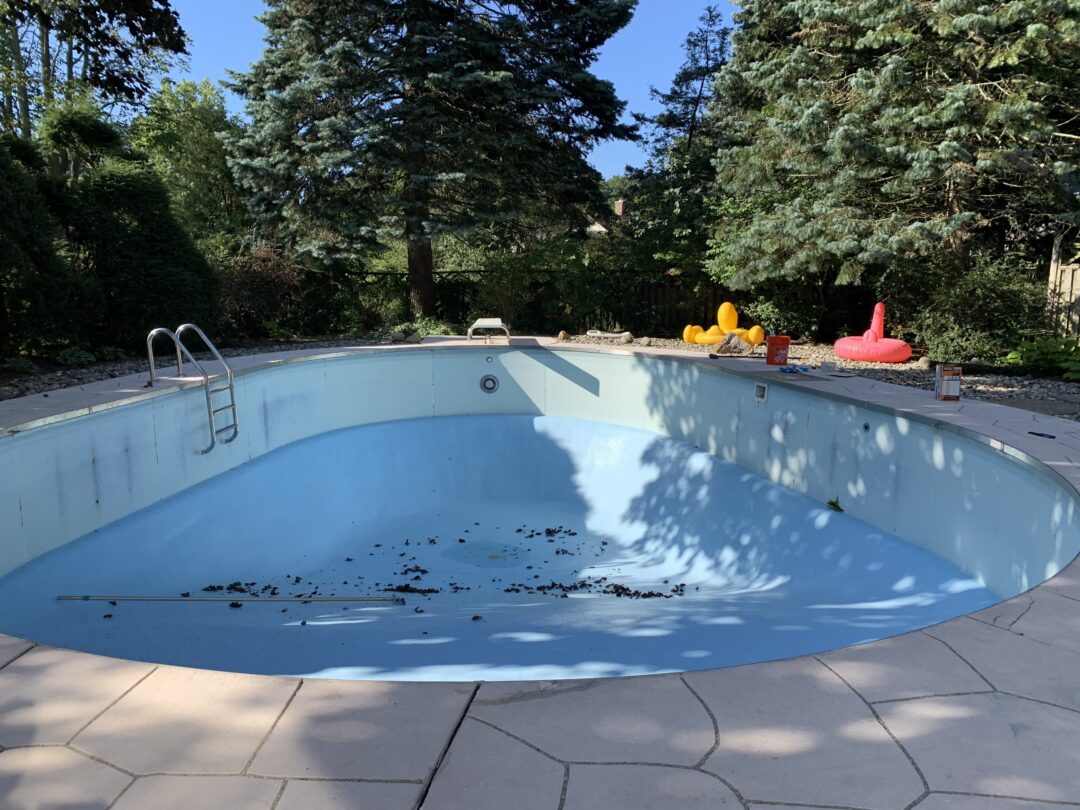 How to Paint a Swimming Pool with Epoxy Paint | DIY - Building Bluebird