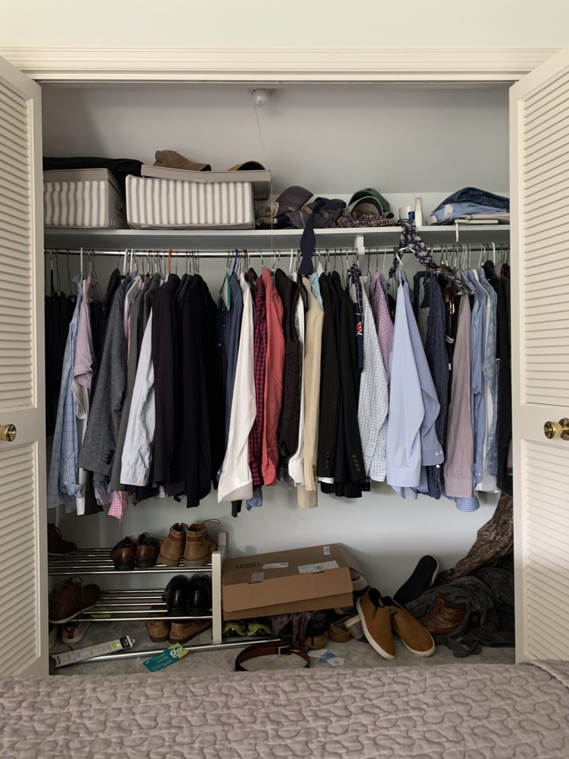 6 Simple Small Closet Organization Tips - Building Bluebird