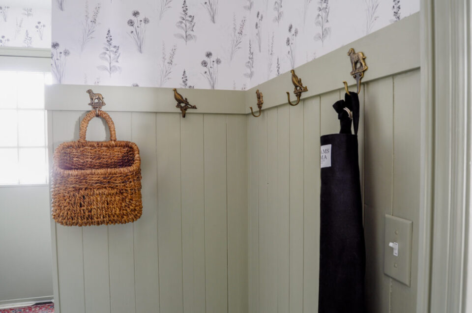 20+ Functional & Stylish Entryway Ideas for You - Building Bluebird