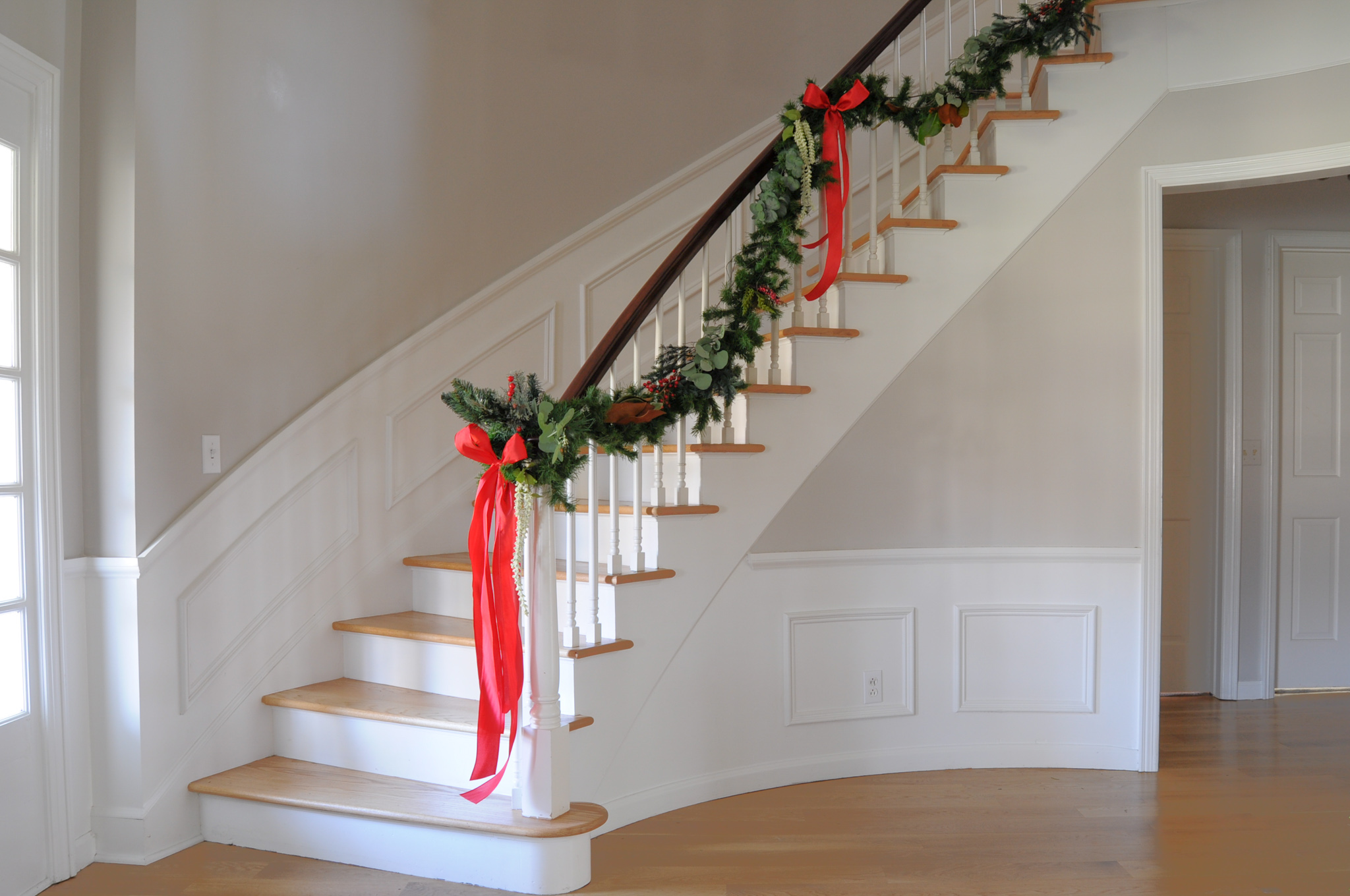 How to Make Cheap Christmas Garland Look Expensive - Building Bluebird