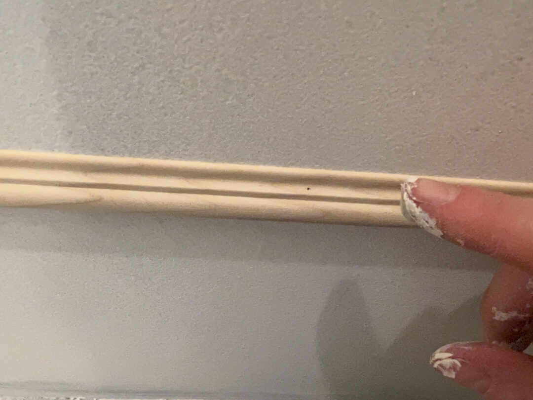 Install Picture Frame (Box) Molding | Easy DIY - Building Bluebird