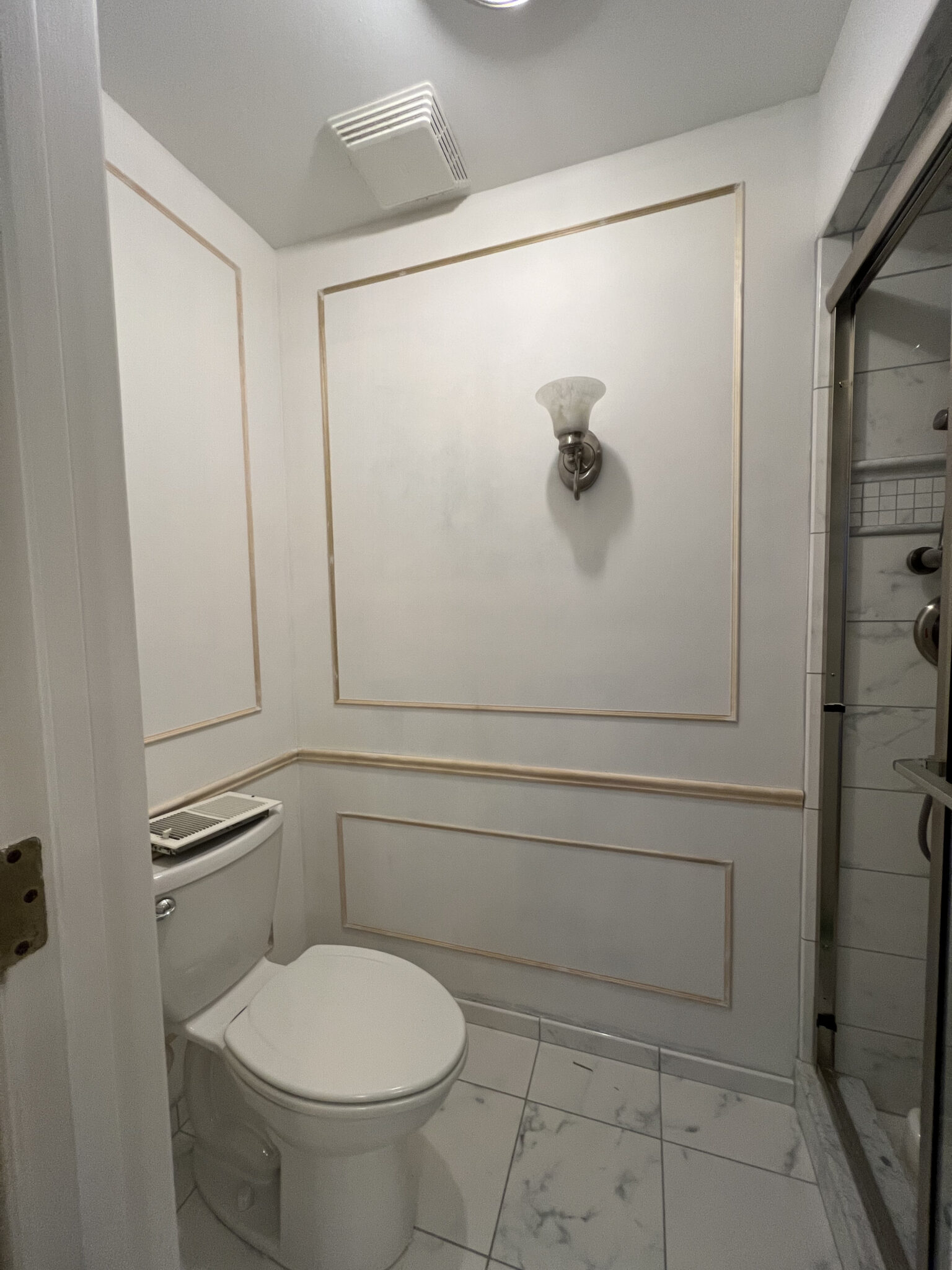 Install Picture Frame (Box) Molding | Easy DIY - Building Bluebird