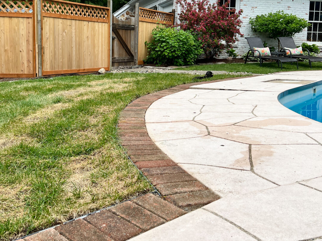 8 DIY Garden Edging Ideas for a Beautiful Yard - Building Bluebird