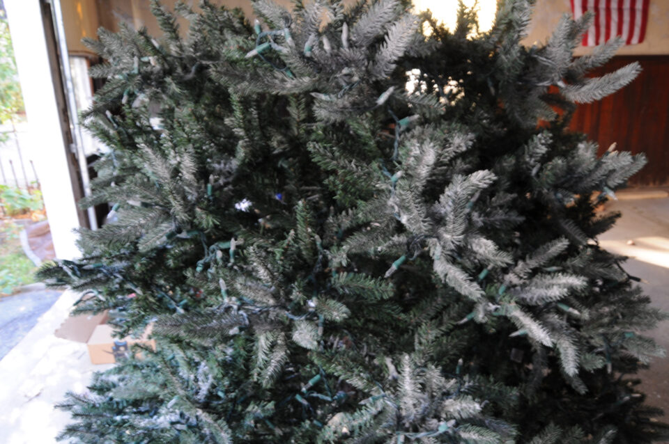 How to Flock a Christmas Tree | Trendy Holiday DIY - Building Bluebird