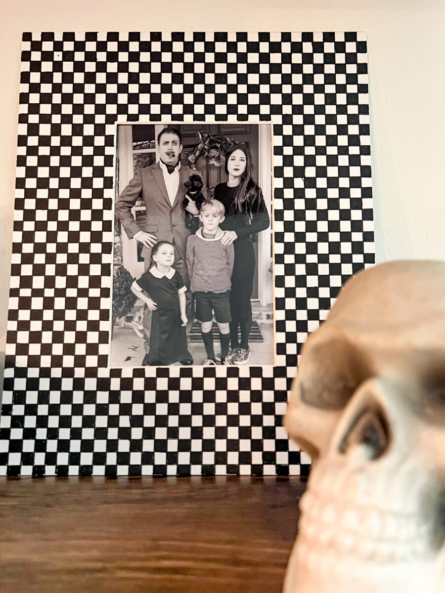 DIY Checkered Frame | Fun and Easy Decor Trend - Building Bluebird