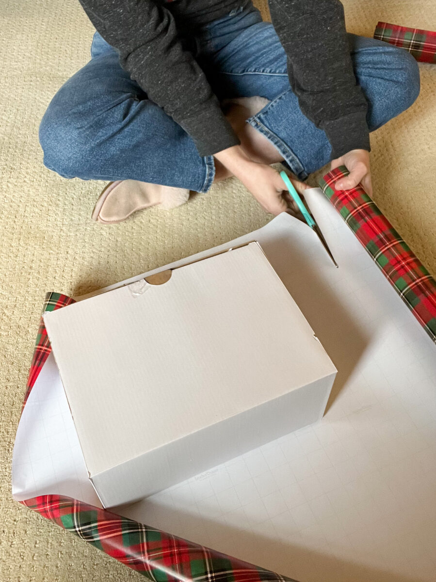 How to Wrap a Present So It Looks Beautiful Every Time - Building Bluebird