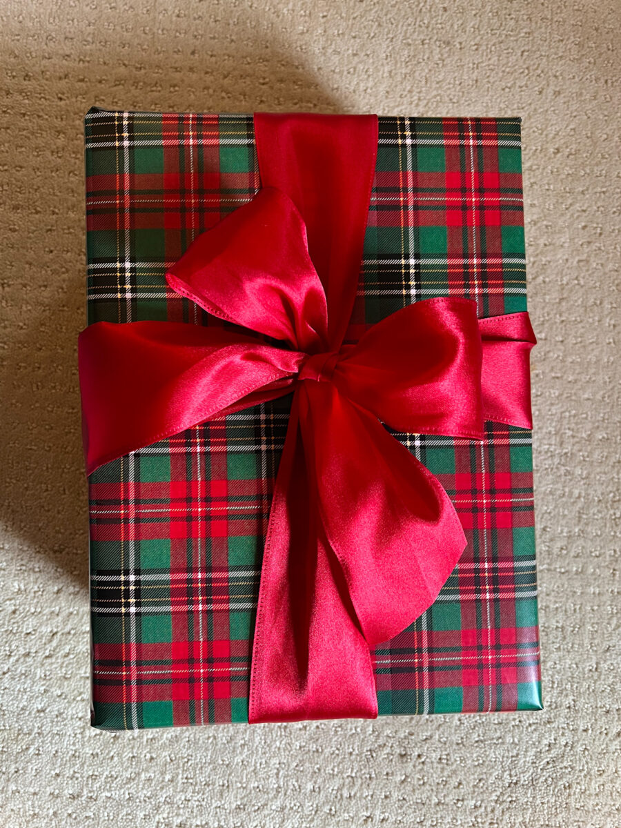 How to Wrap a Present So It Looks Beautiful Every Time - Building Bluebird