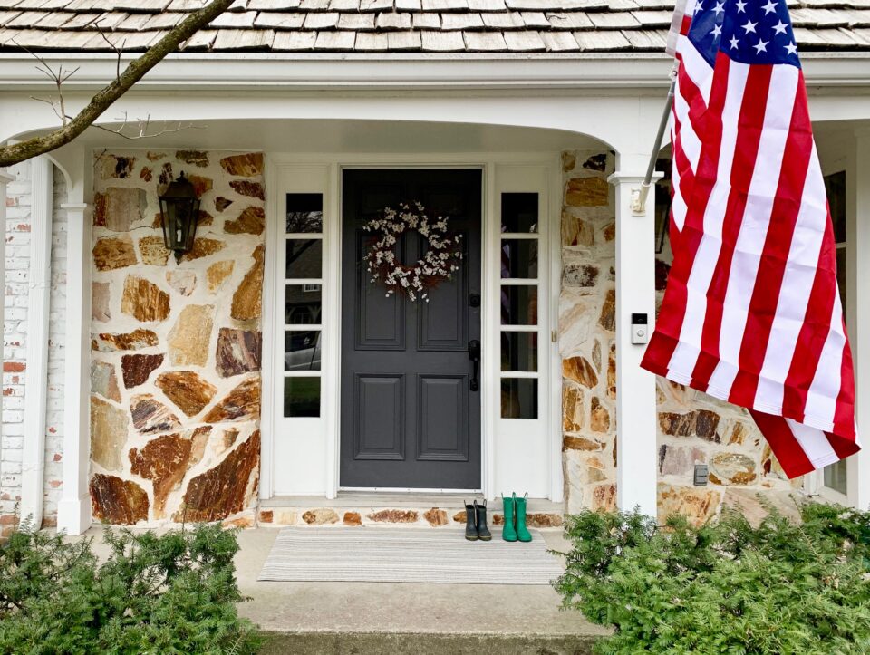 Sherwin Williams Peppercorn (SW 7674) | Paint Color Review - Building ...