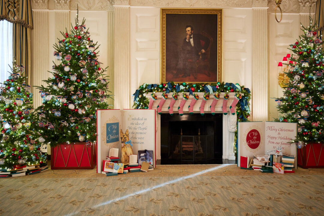Unique Christmas Tree Skirt Ideas to Try This Holiday Season - Building ...